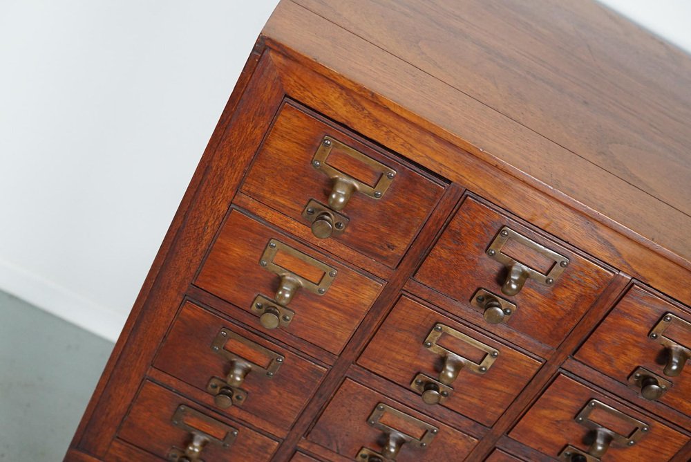 Dutch Oak Filing Cabinet, 1920s for sale at Pamono