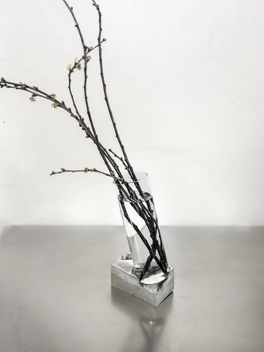 Peak Flower Vase by Lukas Loette for sale at Pamono