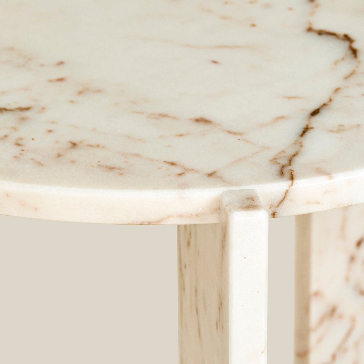 Minerva Side Table by Marmo Lusso for sale at Pamono