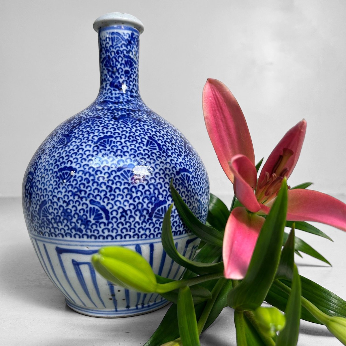 Taishō Porcelain Ikebana Tokkuri Sake Bottle, Tako Karakusa, Japan ...