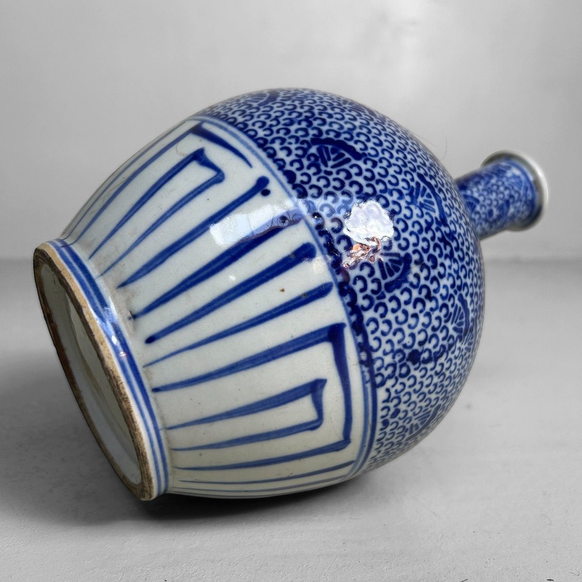 Taishō Porcelain Ikebana Tokkuri Sake Bottle, Tako Karakusa, Japan ...