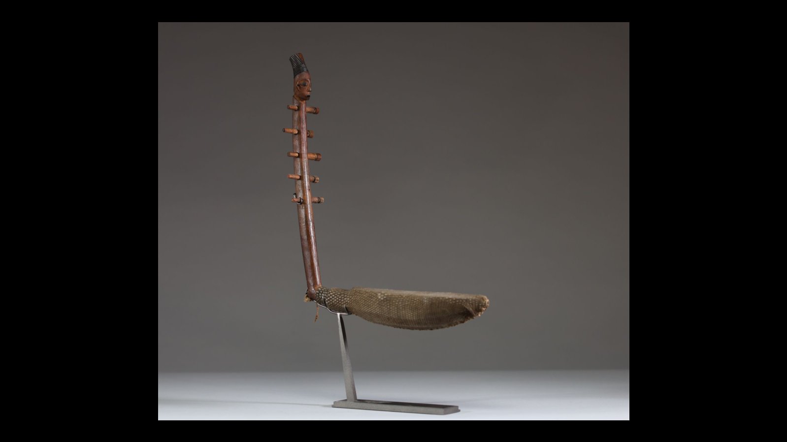 Carved Wooden Harp, Mangbetu / Azande, DRC, Early 20th Century for sale ...