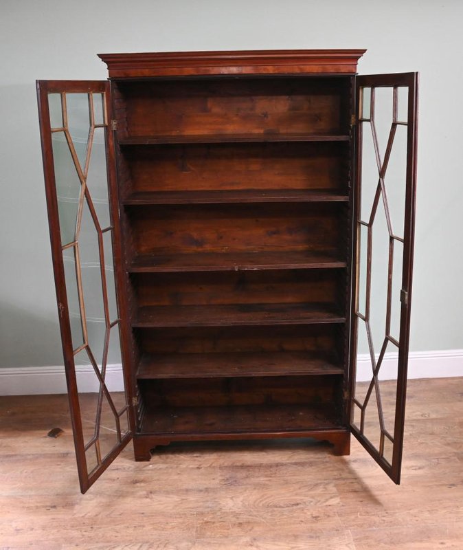 Antique Georgian Bookcase, 1820 for sale at Pamono