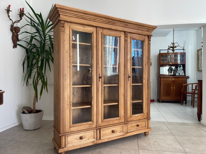 Farmhouse Natural Wood Display Case for sale at Pamono