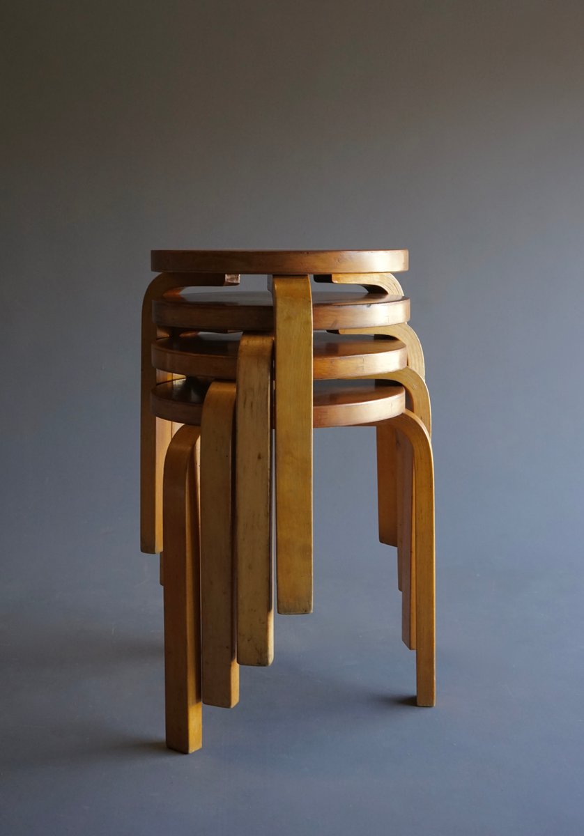 Modell 60 Hocker von Alvar Aalto für Finmar, 1930er, 4er Set bei Pamono kaufen