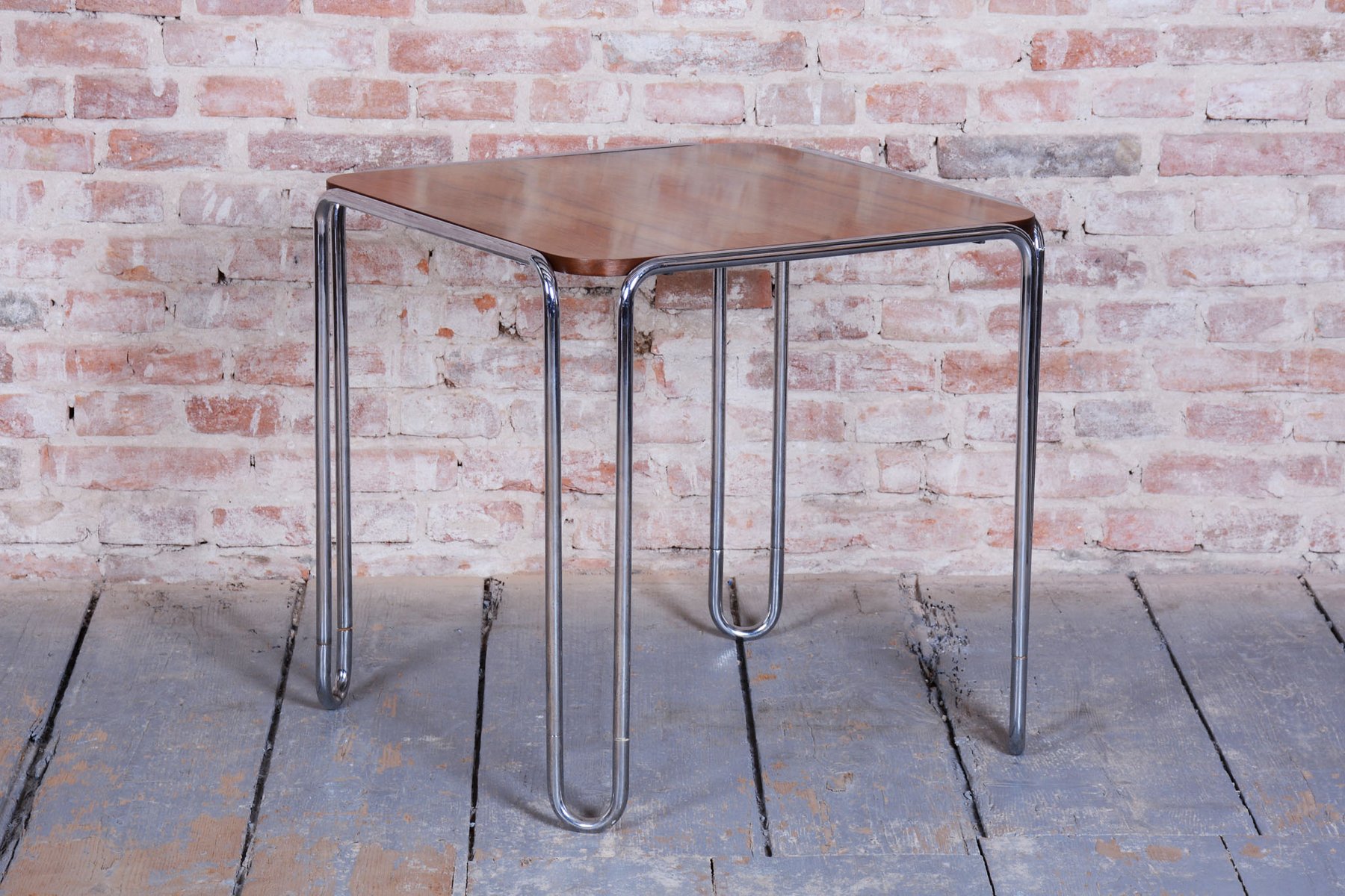 Tavolo da pranzo Art Déco in noce di M. Breuer per Thonet, anni '30 in ...