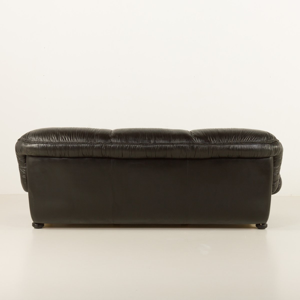 Mid-Century Italian Sofa by Linea Valentini, 1980s for sale at Pamono