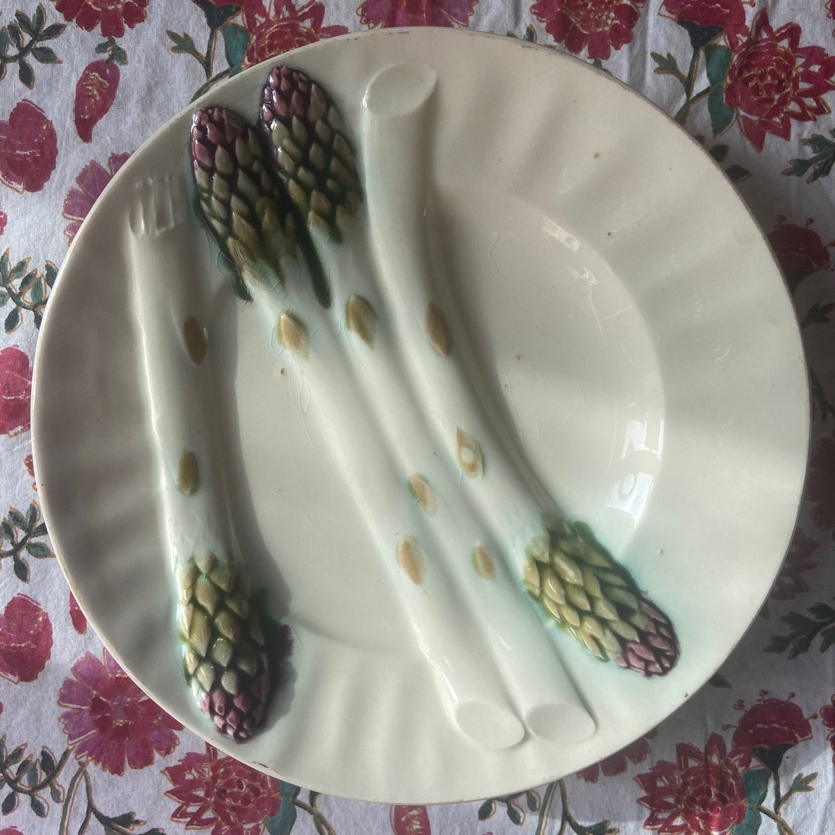 French Majolica Asparagus Plates by Keller & Guérin Luneville, 1890s ...