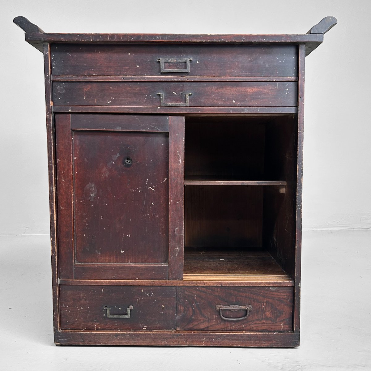 Small Japanese Tansu Tea Ceremony Cabinet, 1890s for sale at Pamono