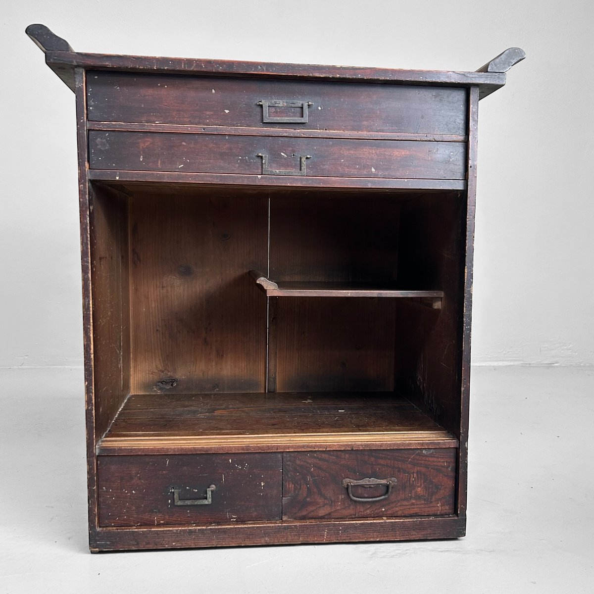 Small Japanese Tansu Tea Ceremony Cabinet, 1890s for sale at Pamono