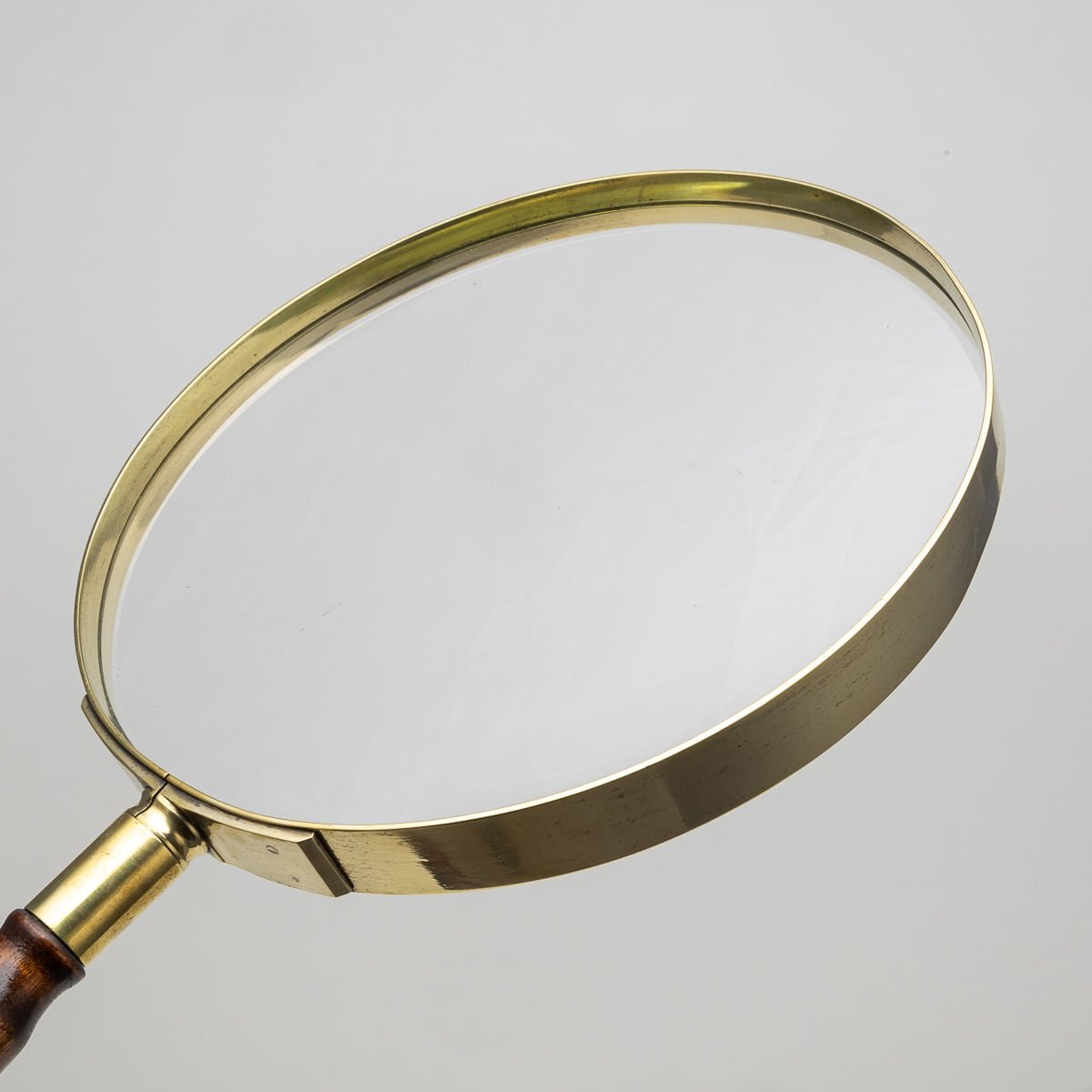 Large Edwardian Brass Magnifying Glass, 1905 for sale at Pamono