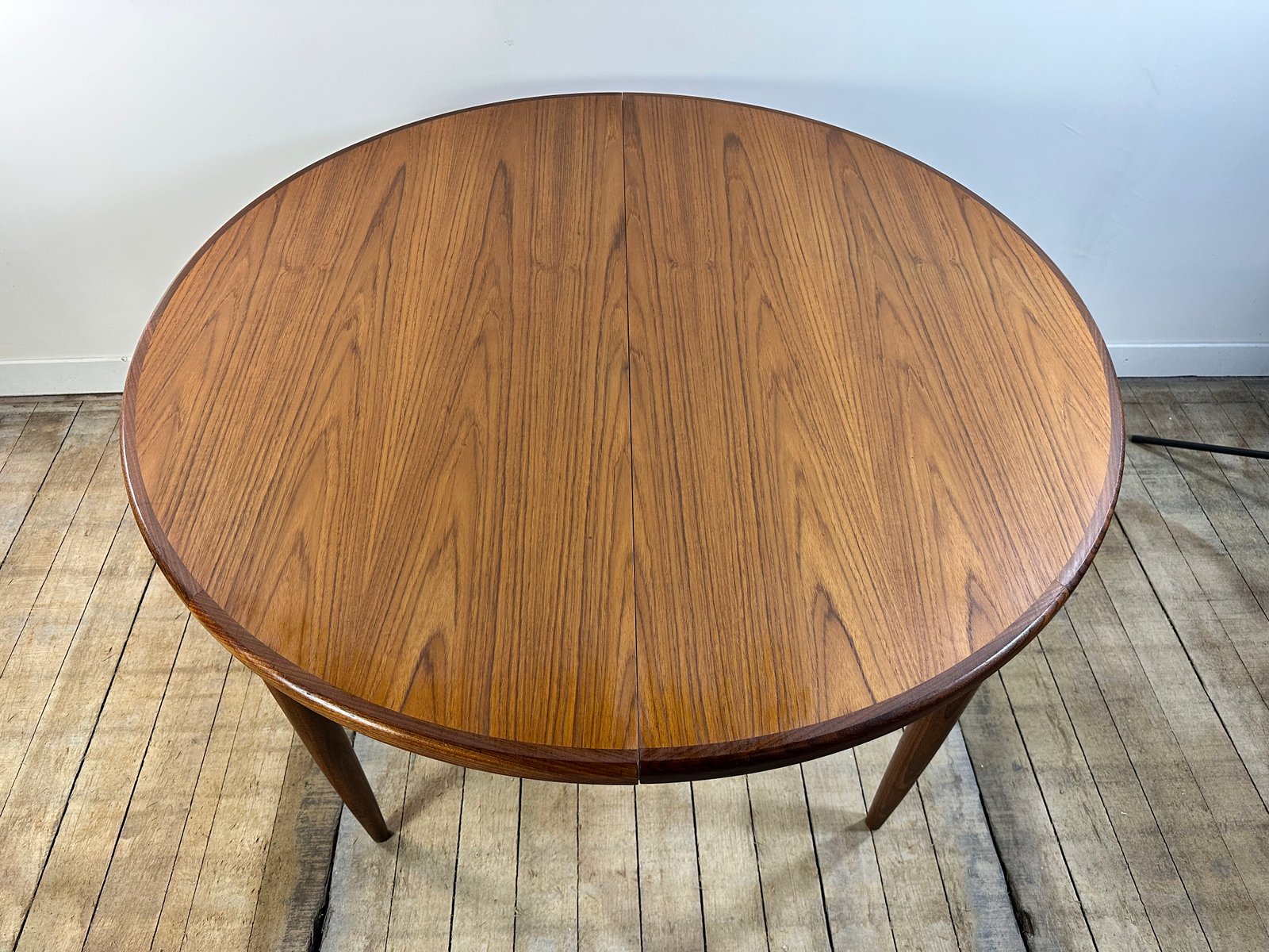 Round Table in Teak with Butterfly Extension from G-Plan, 1960s for ...