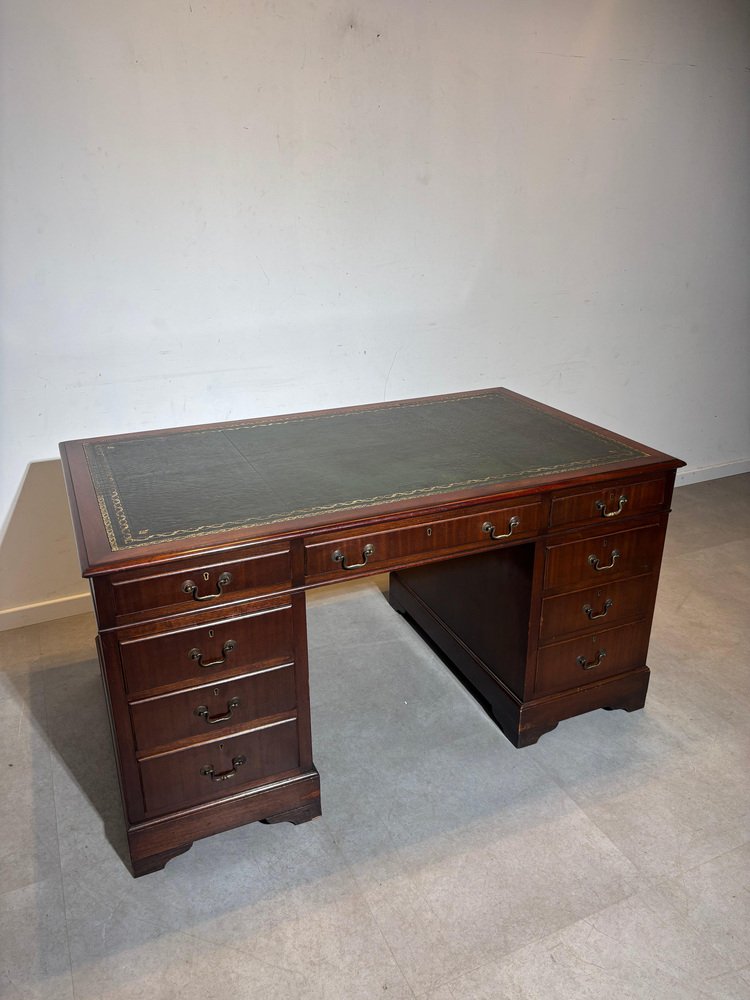 Antique English Desk in Leather for sale at Pamono