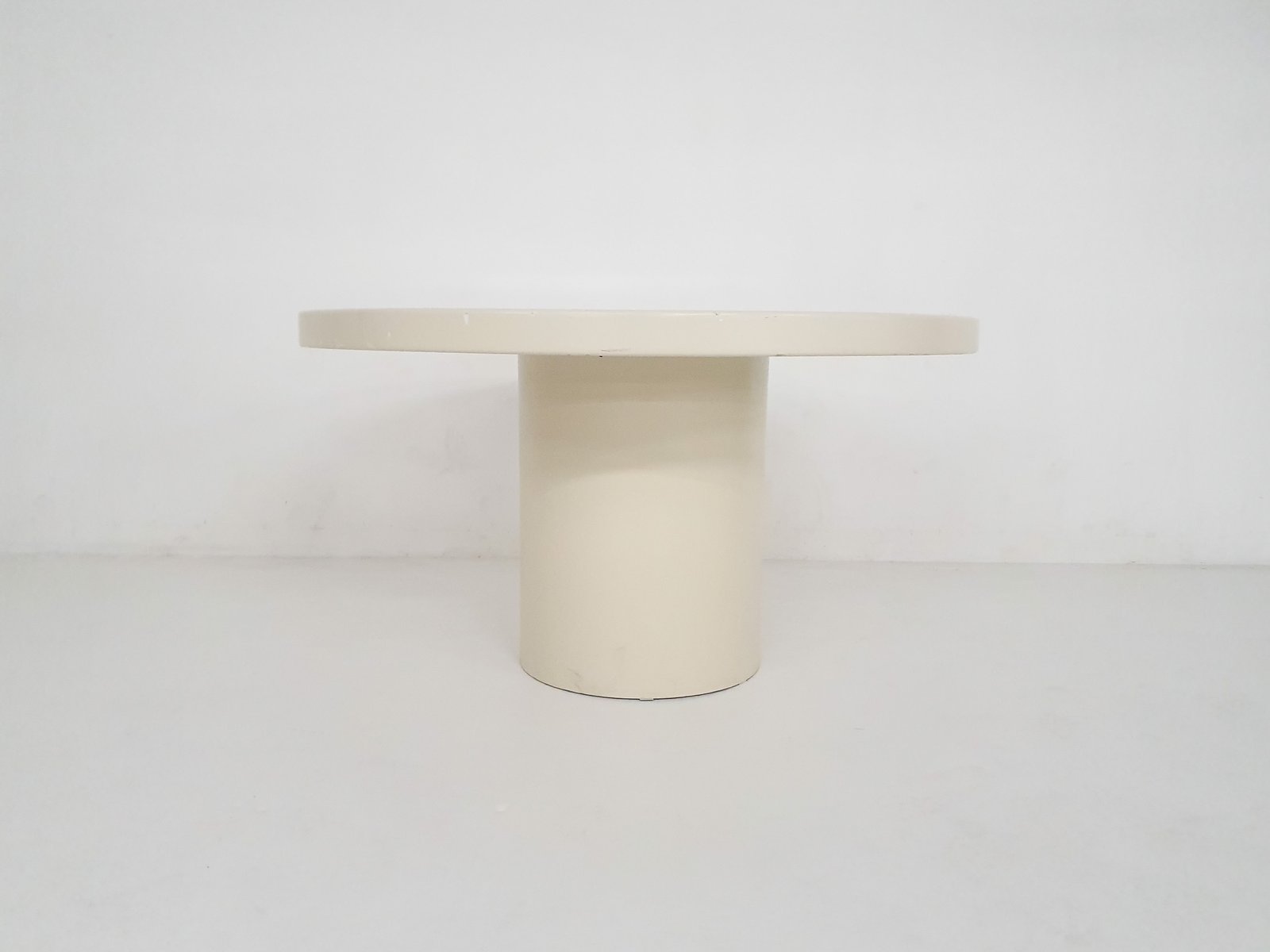 Mid-Century Modern Round White Fibreglass Dining Table, 1960s for sale ...