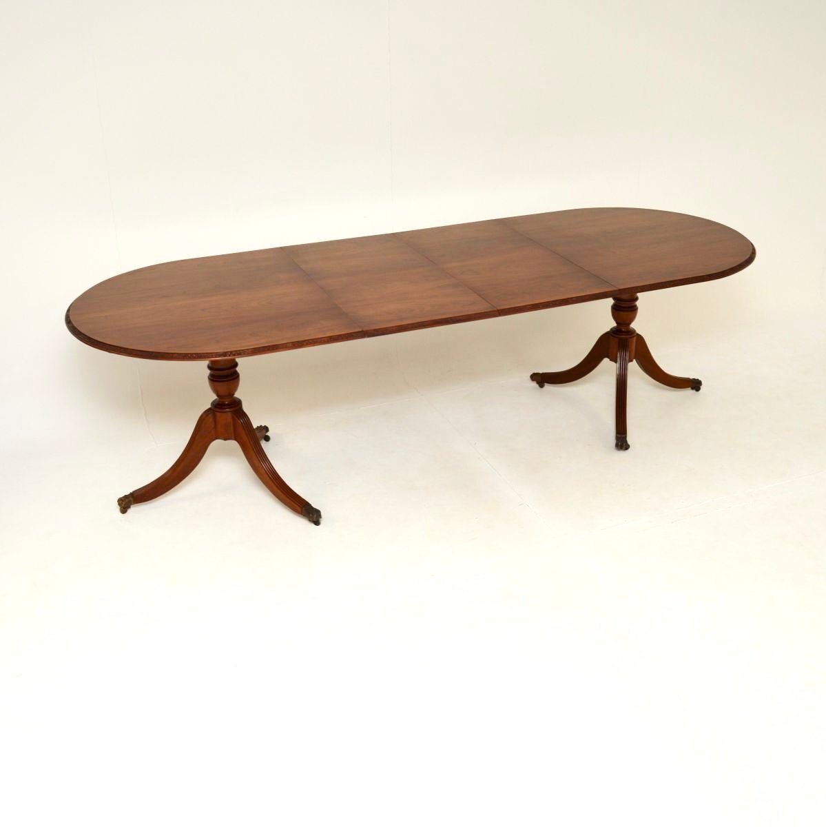 Regency Walnut Extendable Dining Table, 1930s for sale at Pamono