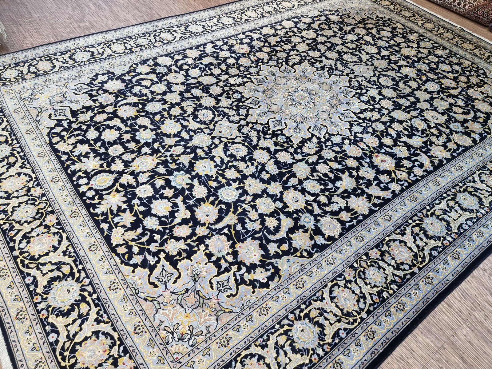 Vintage Middle Eastern Style Kashan Rug, 1970s for sale at Pamono