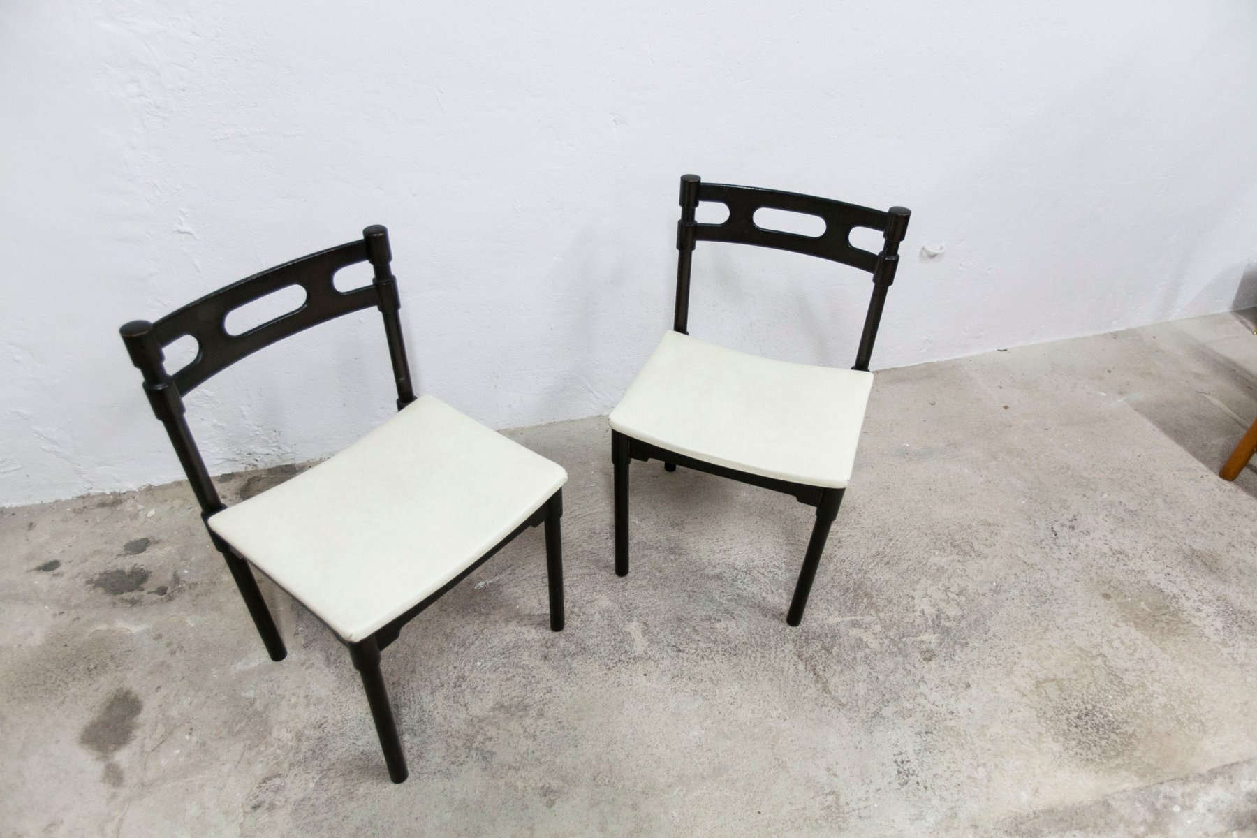 Set of Vintage Atypical Chairs, 1960s for sale at Pamono