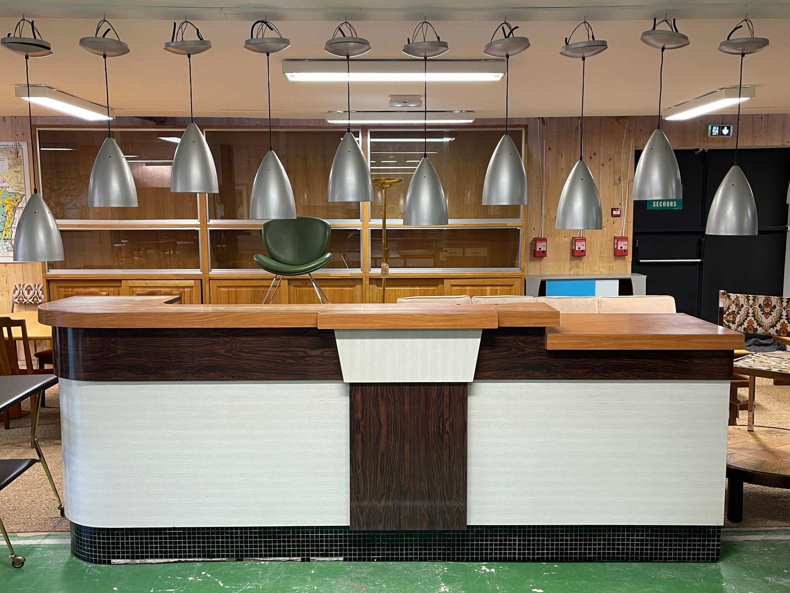 Formica Bar Counter with Rounded Corners, 1960s for sale at Pamono