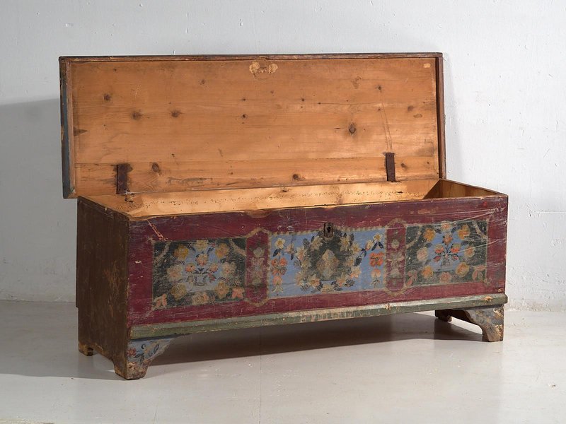 Antique Long Chest with Floral Motifs, 1870s for sale at Pamono