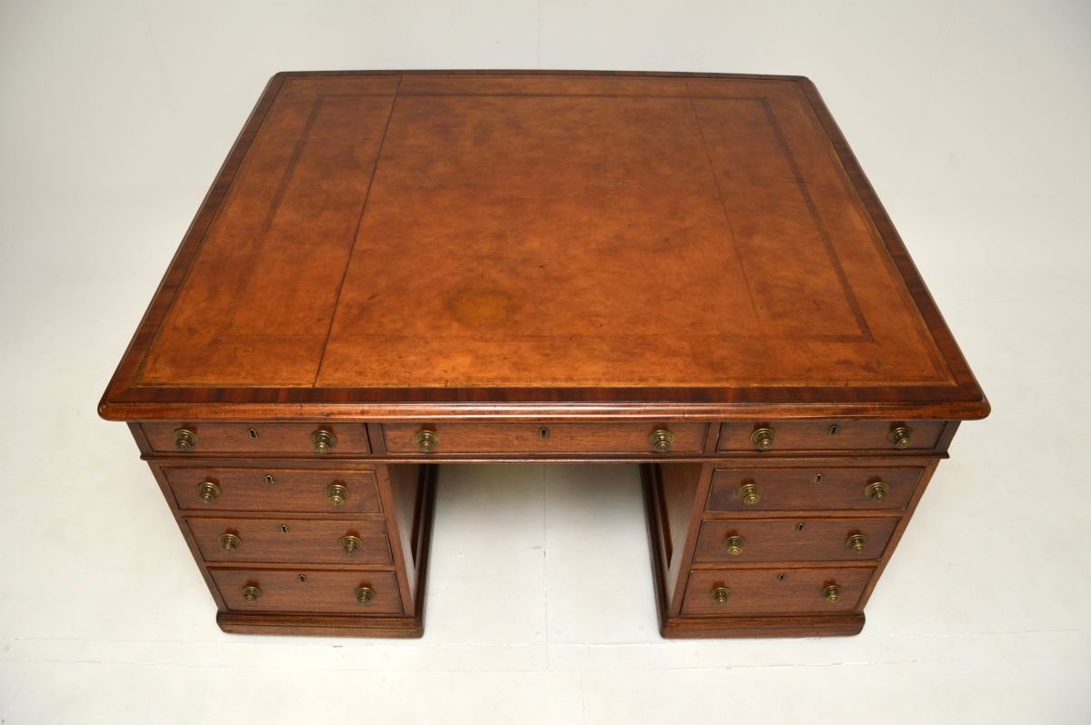 Antique Victorian Leather Top Partners Desk, 1840s for sale at Pamono