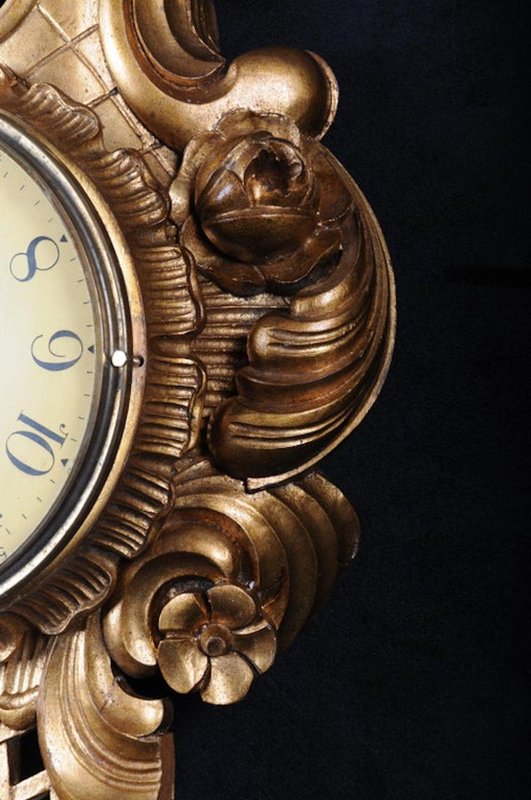 19th Century French Rococo Wall Clock in Gold for sale at Pamono