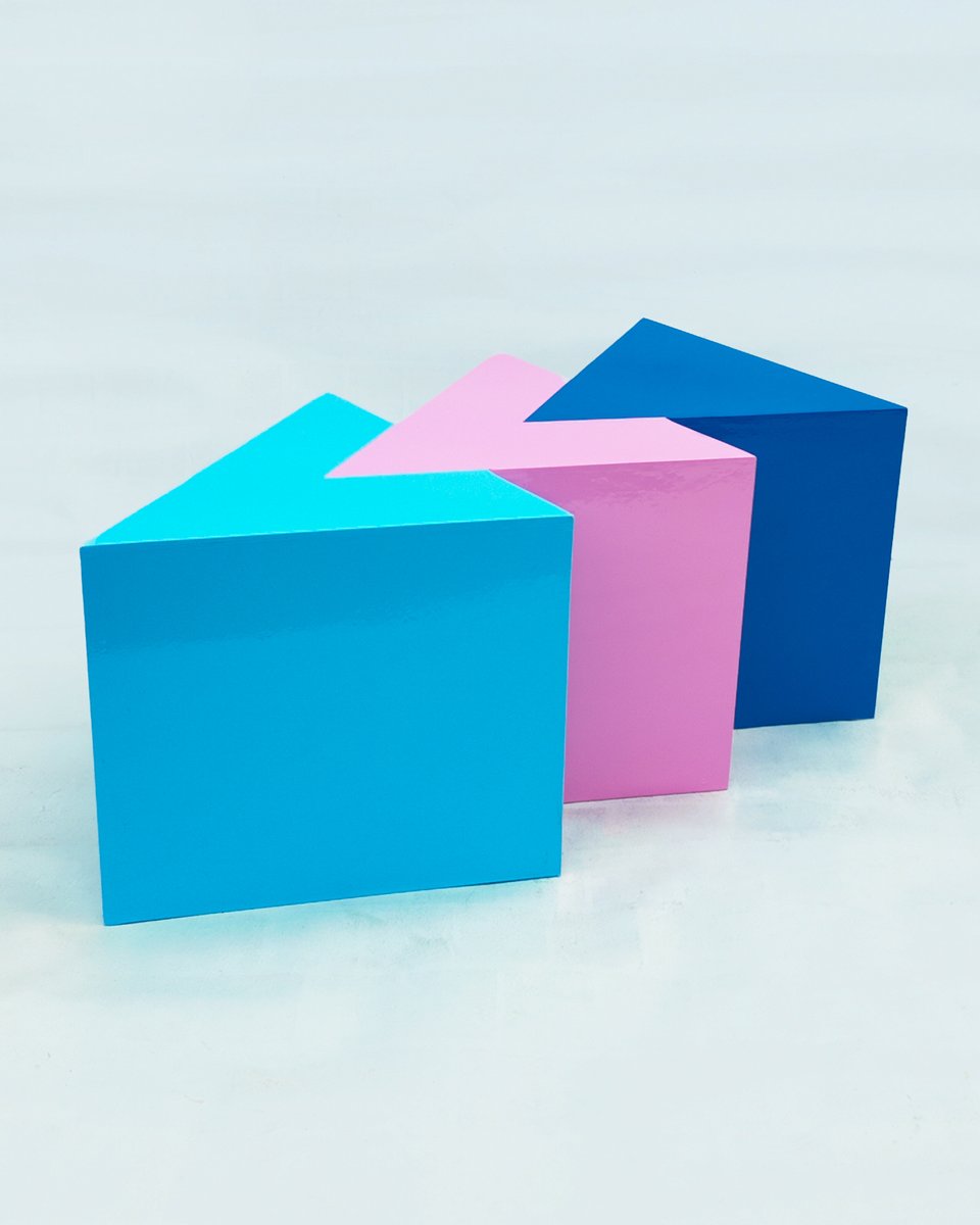 The Trinity Table by Jakob Mizrahi for sale at Pamono