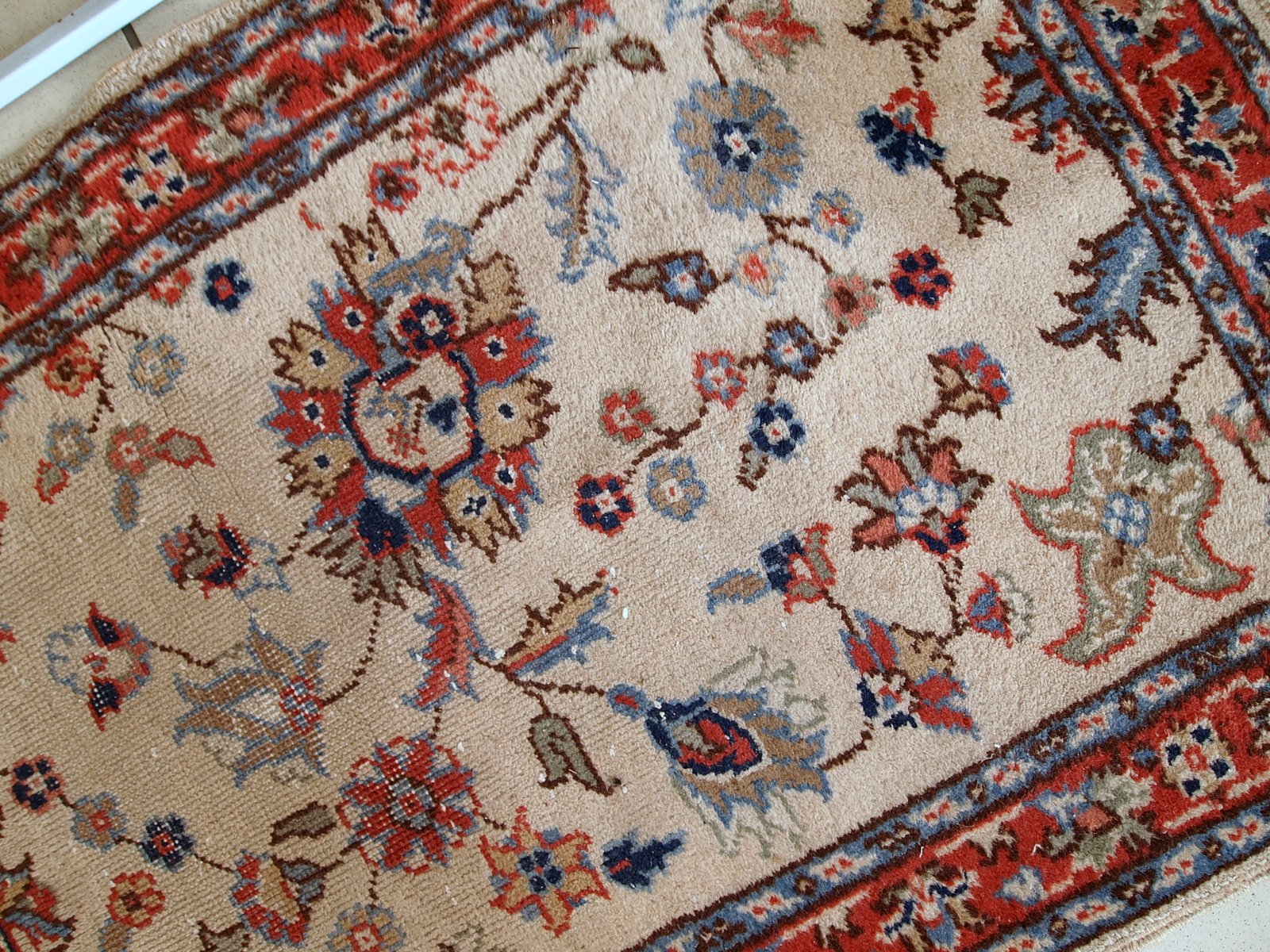 Vintage Handmade Pakistani Lahore Rug, 1950s for sale at Pamono