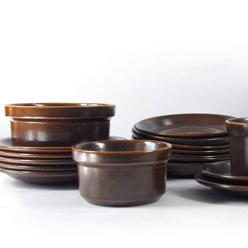 Sterling Brown Tea Set from Wedgwood, 1970s. Set of 15 for sale at Pamono