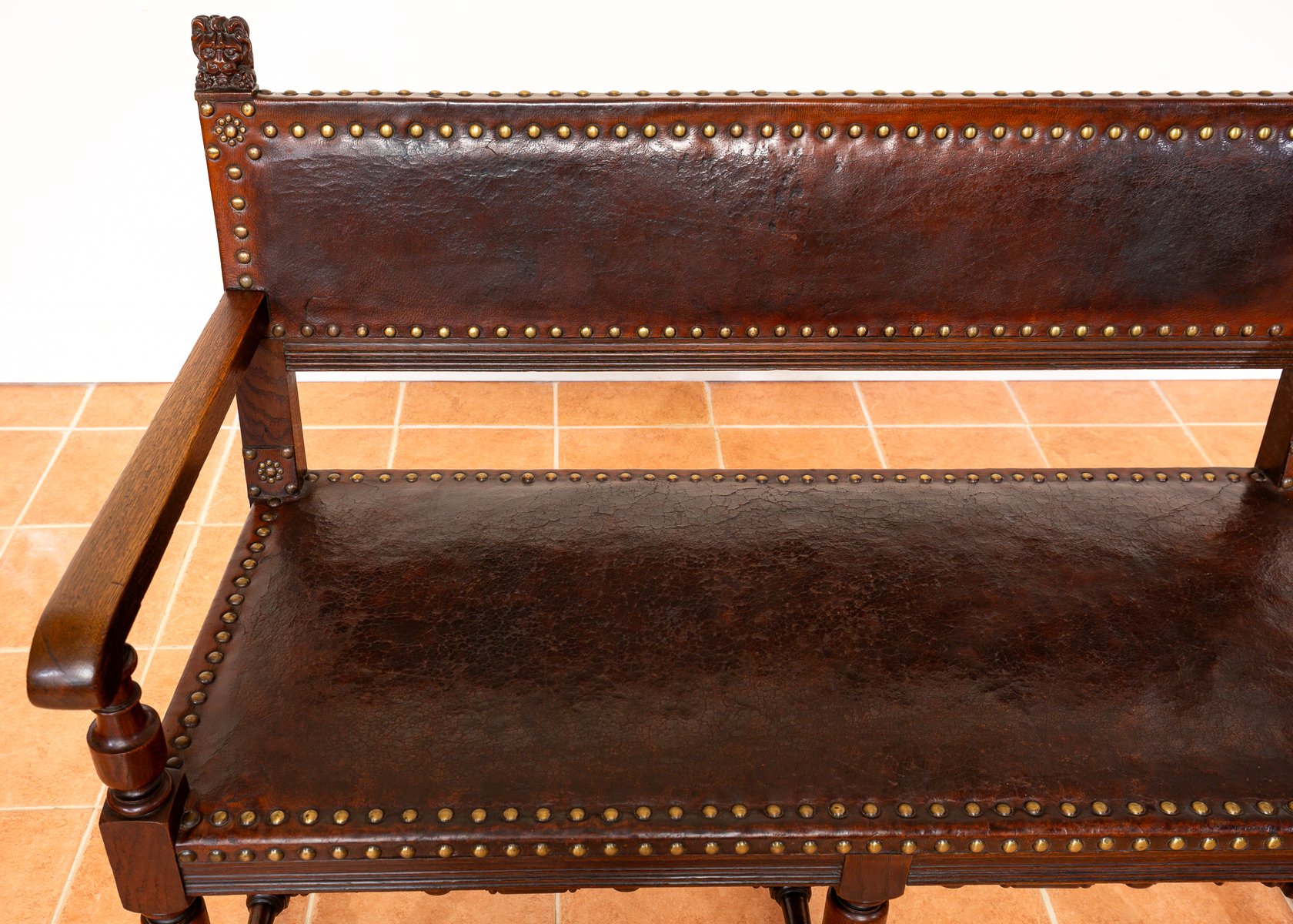 Antique Spanish Colonial Oak Leather Bench, 1890s for sale at Pamono