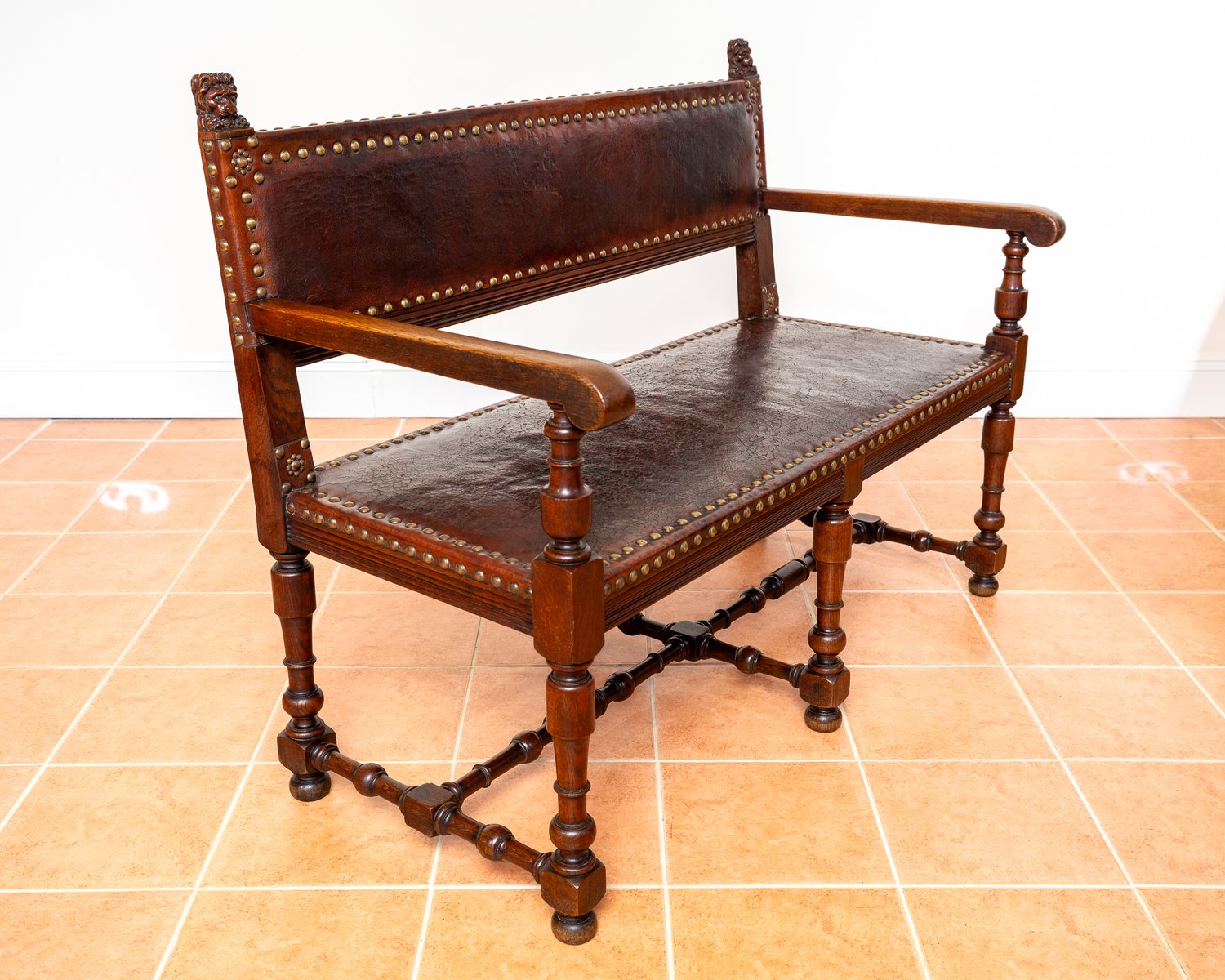 Antique Spanish Colonial Oak Leather Bench, 1890s for sale at Pamono