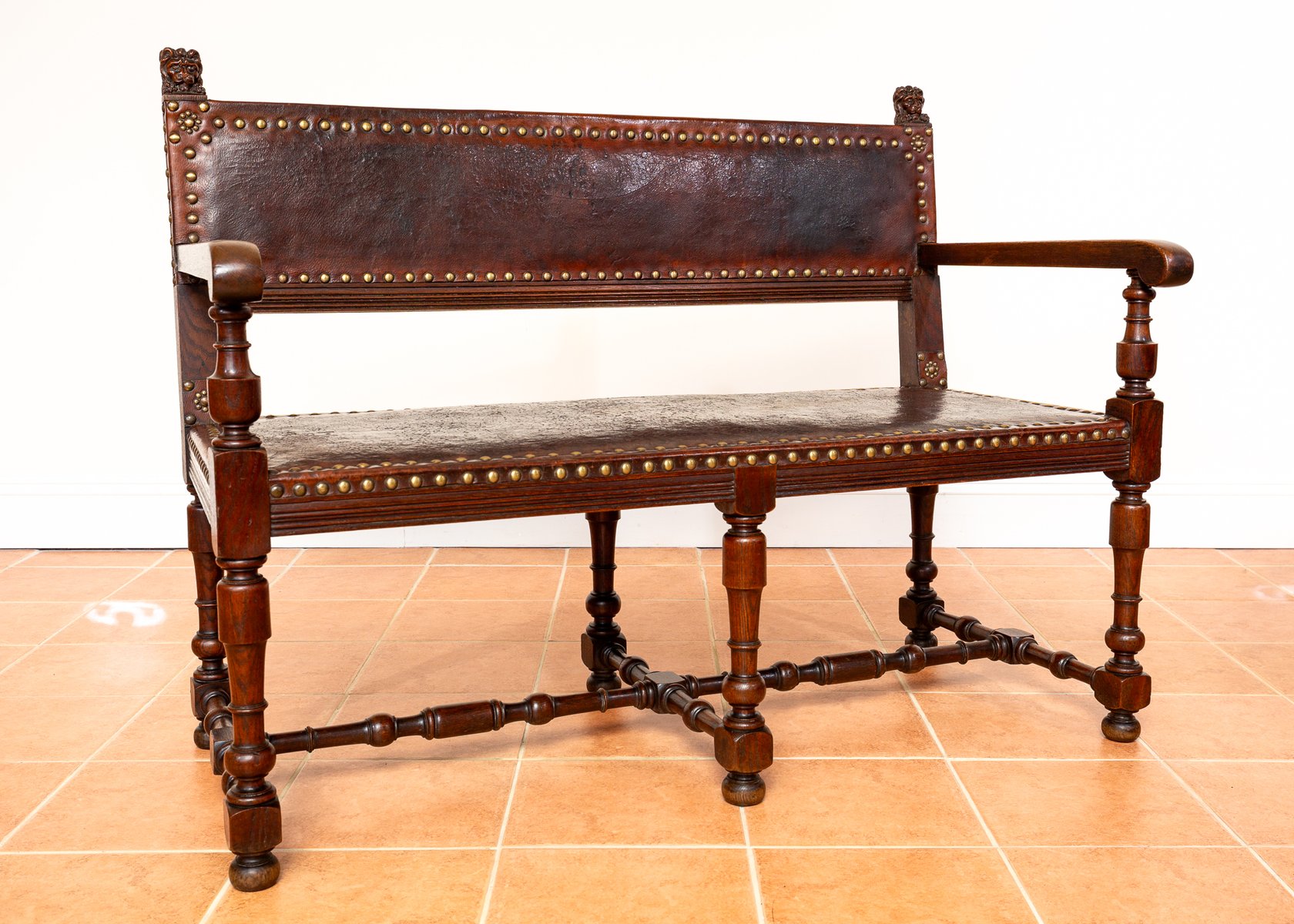 Antique Spanish Colonial Oak Leather Bench, 1890s for sale at Pamono