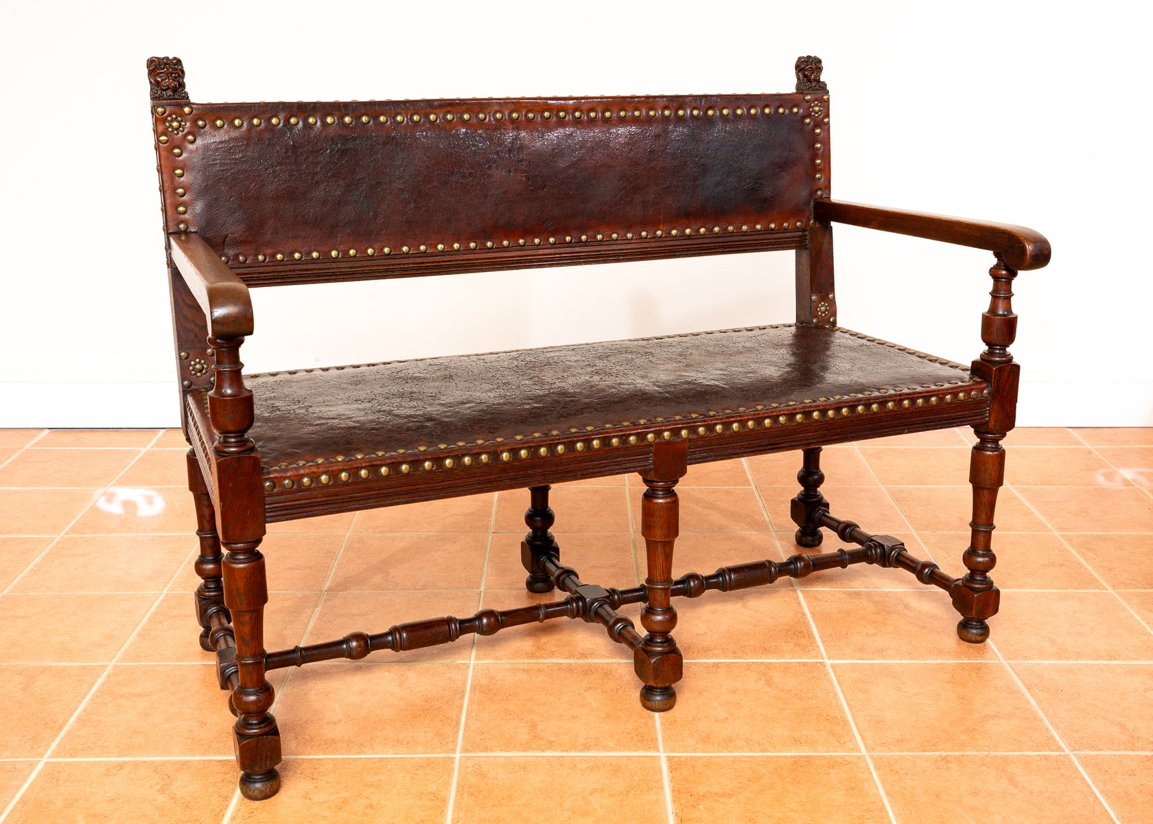 Antique Spanish Colonial Oak Leather Bench, 1890s for sale at Pamono