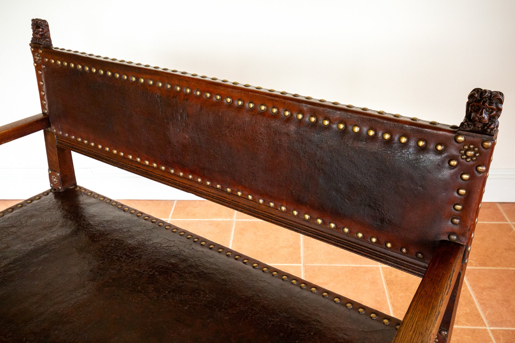 Antique Spanish Colonial Oak Leather Bench, 1890s for sale at Pamono