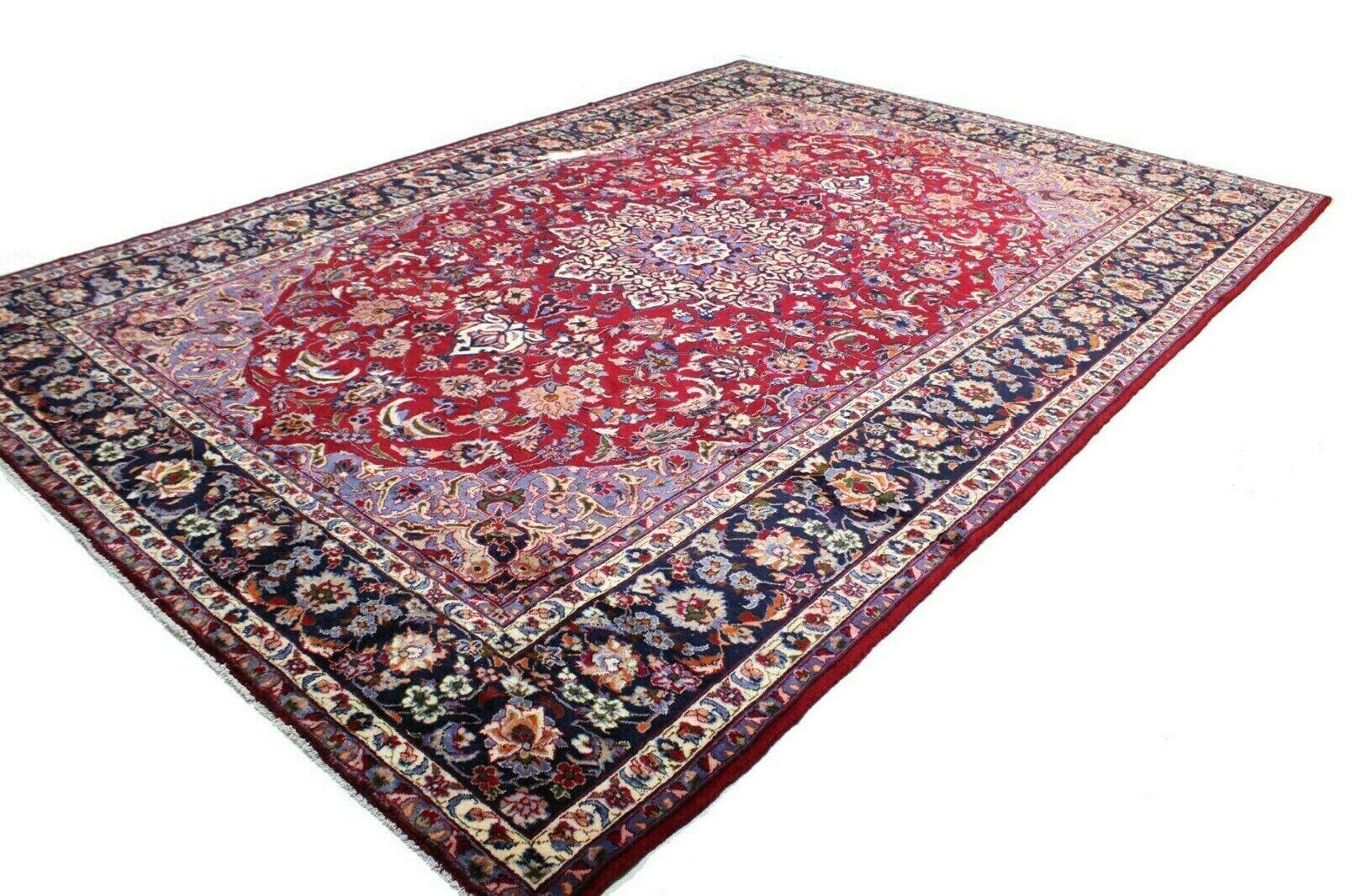 Vintage Middle Eastern Rug in Wool for sale at Pamono