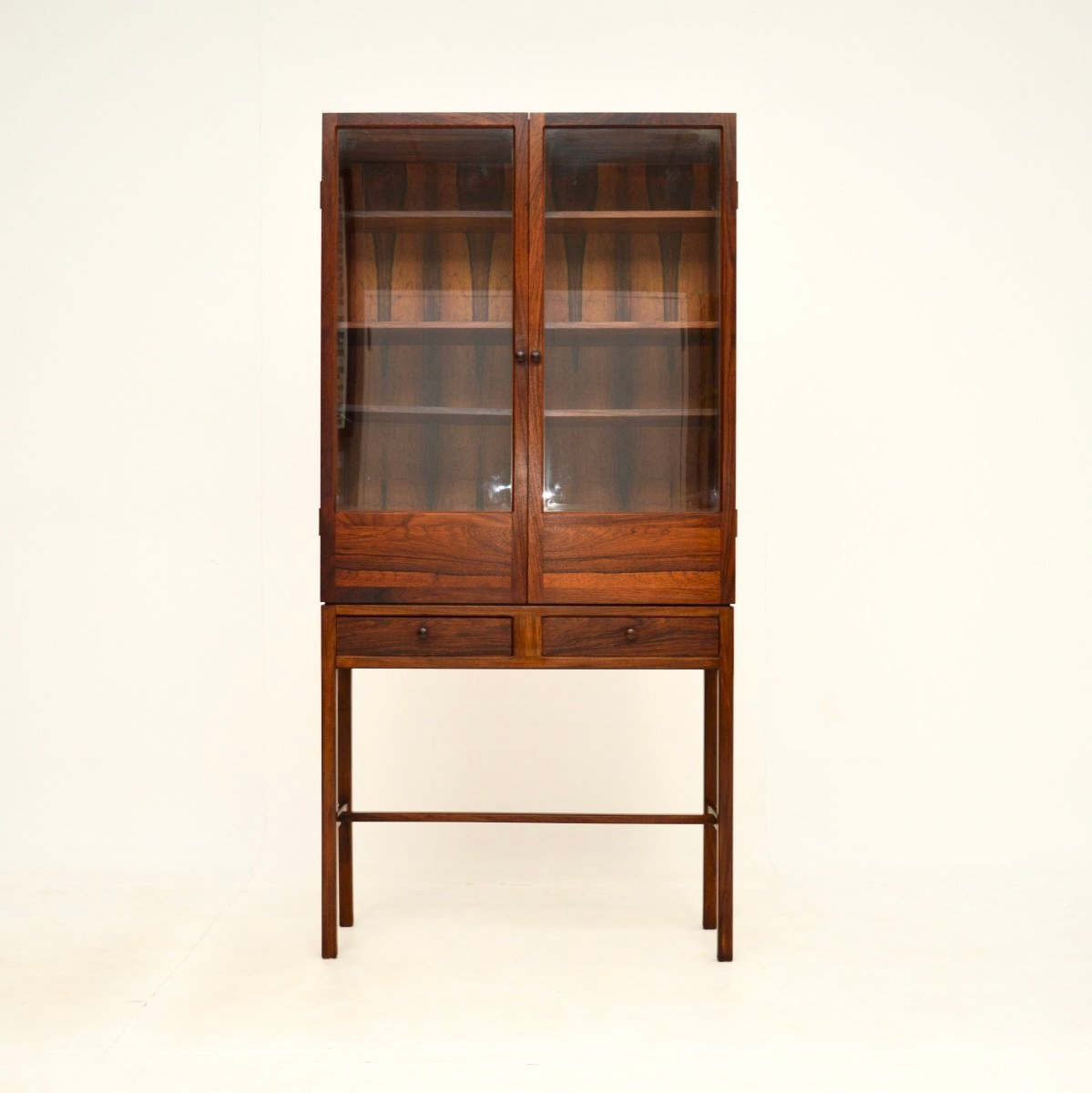 Vintage Danish Bookcase by Peter Lovig Nielsen, 1960 for sale at Pamono