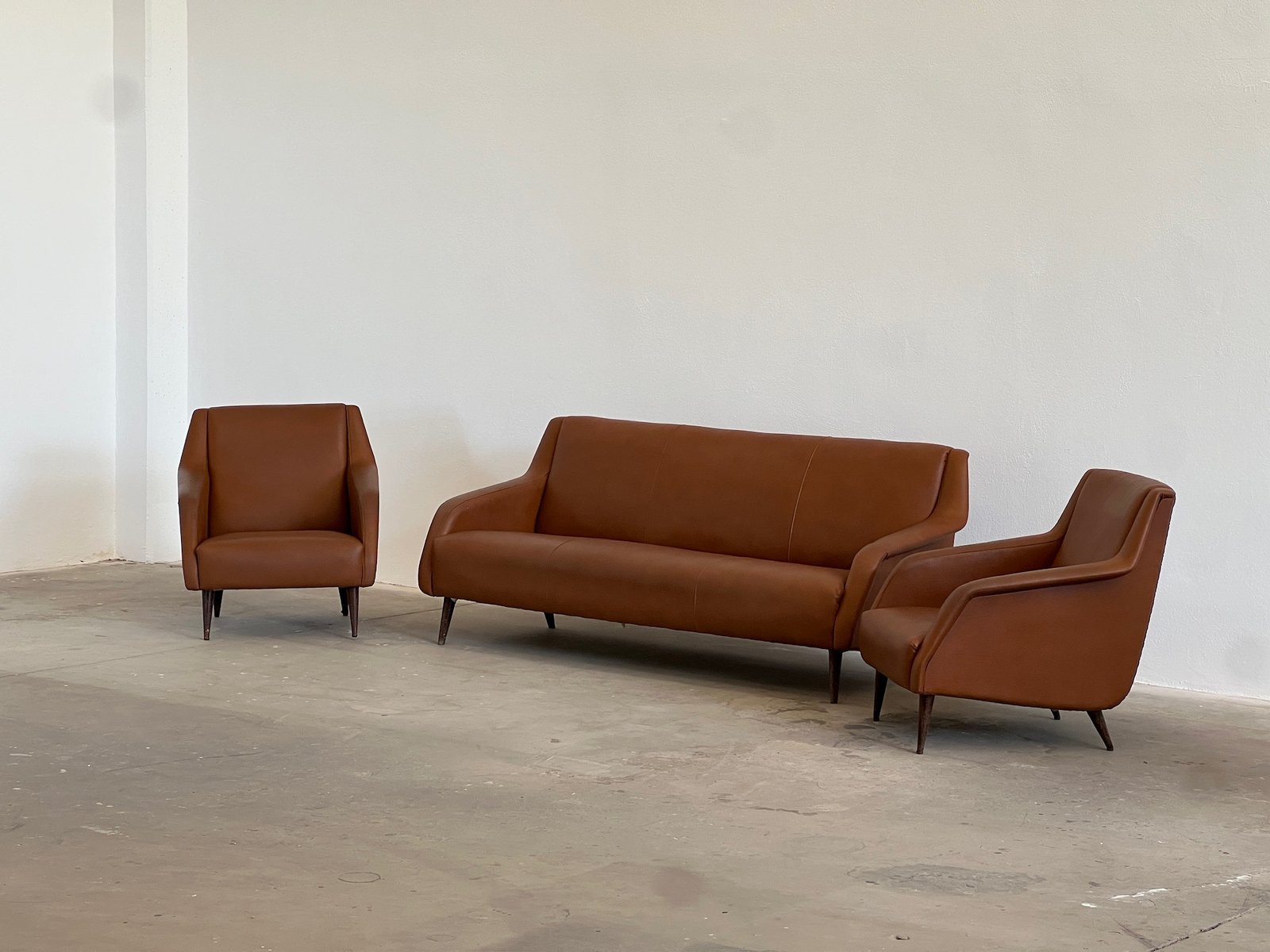 Model 802 Sofa and Armchairs by Carlo de Carli for Cassina, 1950s, Set ...