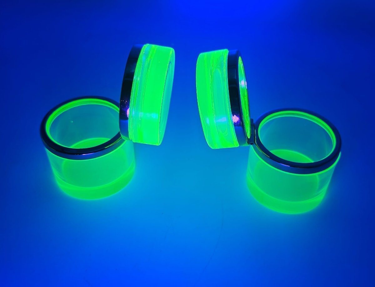 Antique Bohemian Uranium Crystal Cylindrical Boxes, 1920s for sale at ...