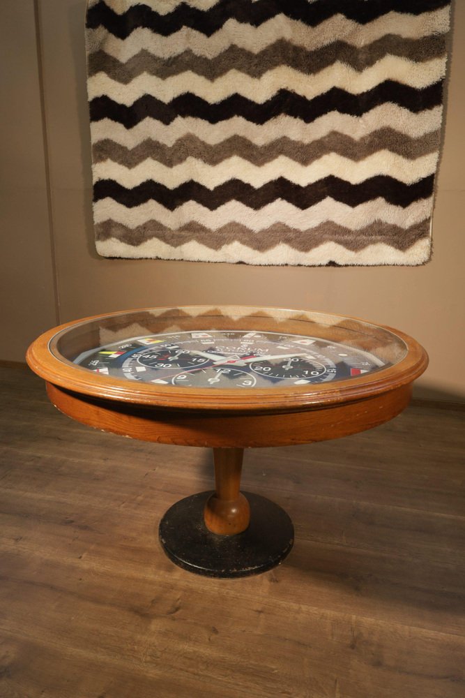 Large Round Display Table, 1990s for sale at Pamono