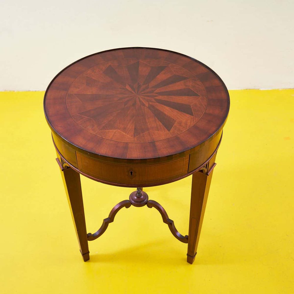 Round Threaded Coffee Table, 1950s for sale at Pamono