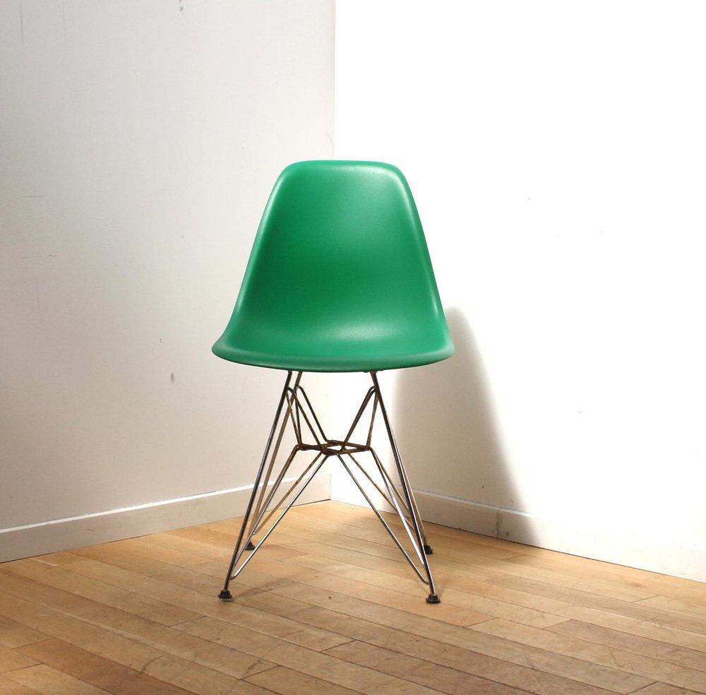 DSR Chair by Charles & Ray Eames for Vitra for sale at Pamono