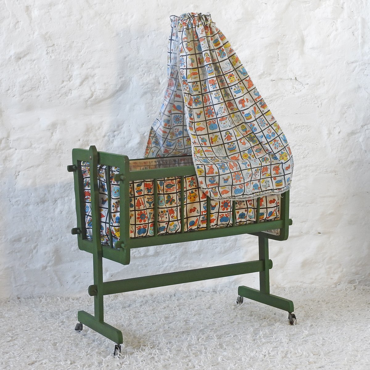 Mid-Century Doll Toy Rocking Crib with Canopy, 1950s for sale at Pamono