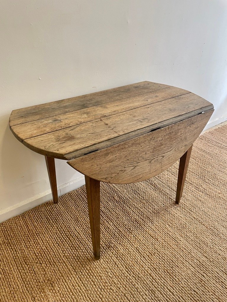 French Round Dining Table for sale at Pamono