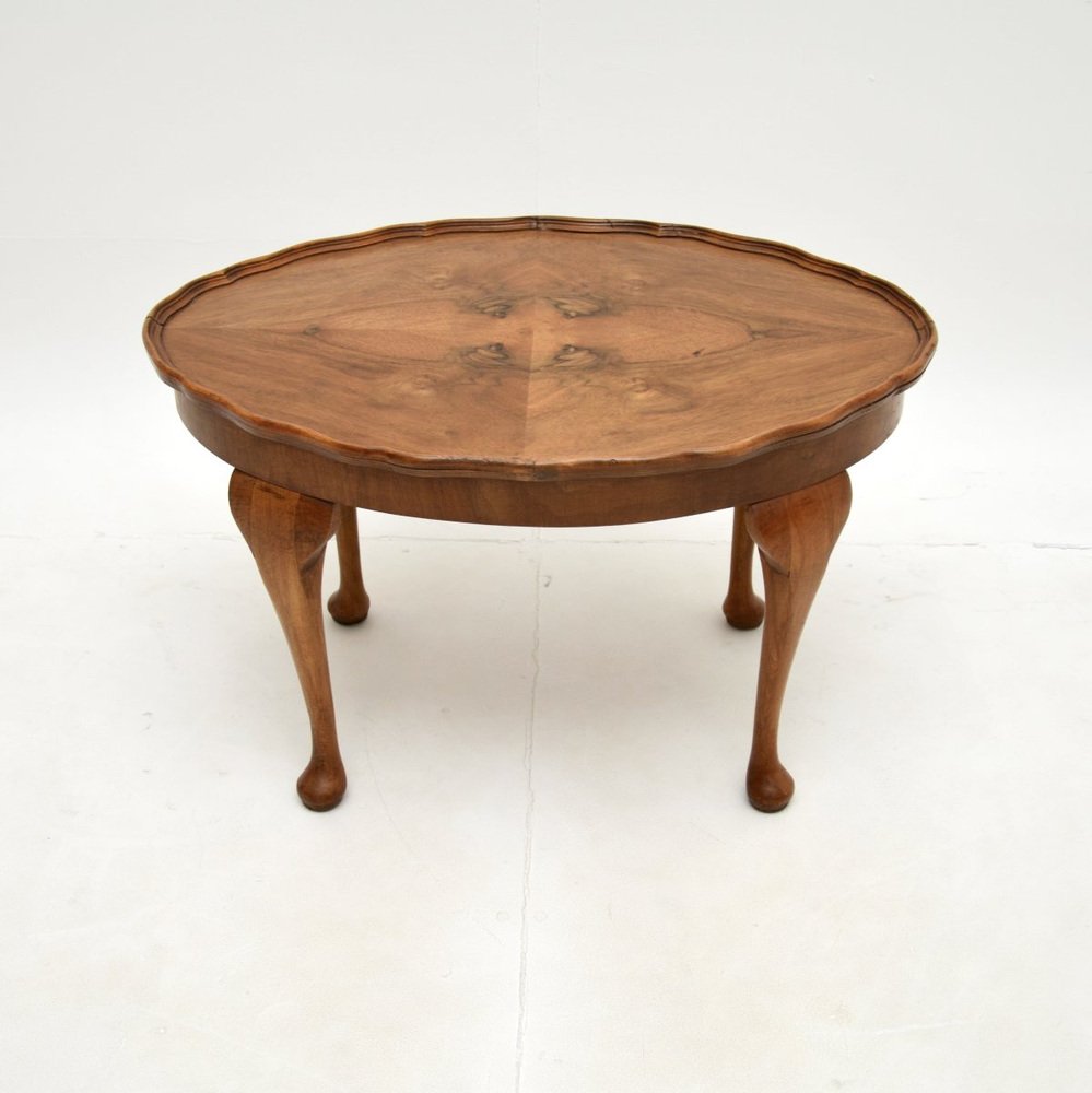 Figured Walnut Pie Crust Coffee Table, 1930s for sale at Pamono