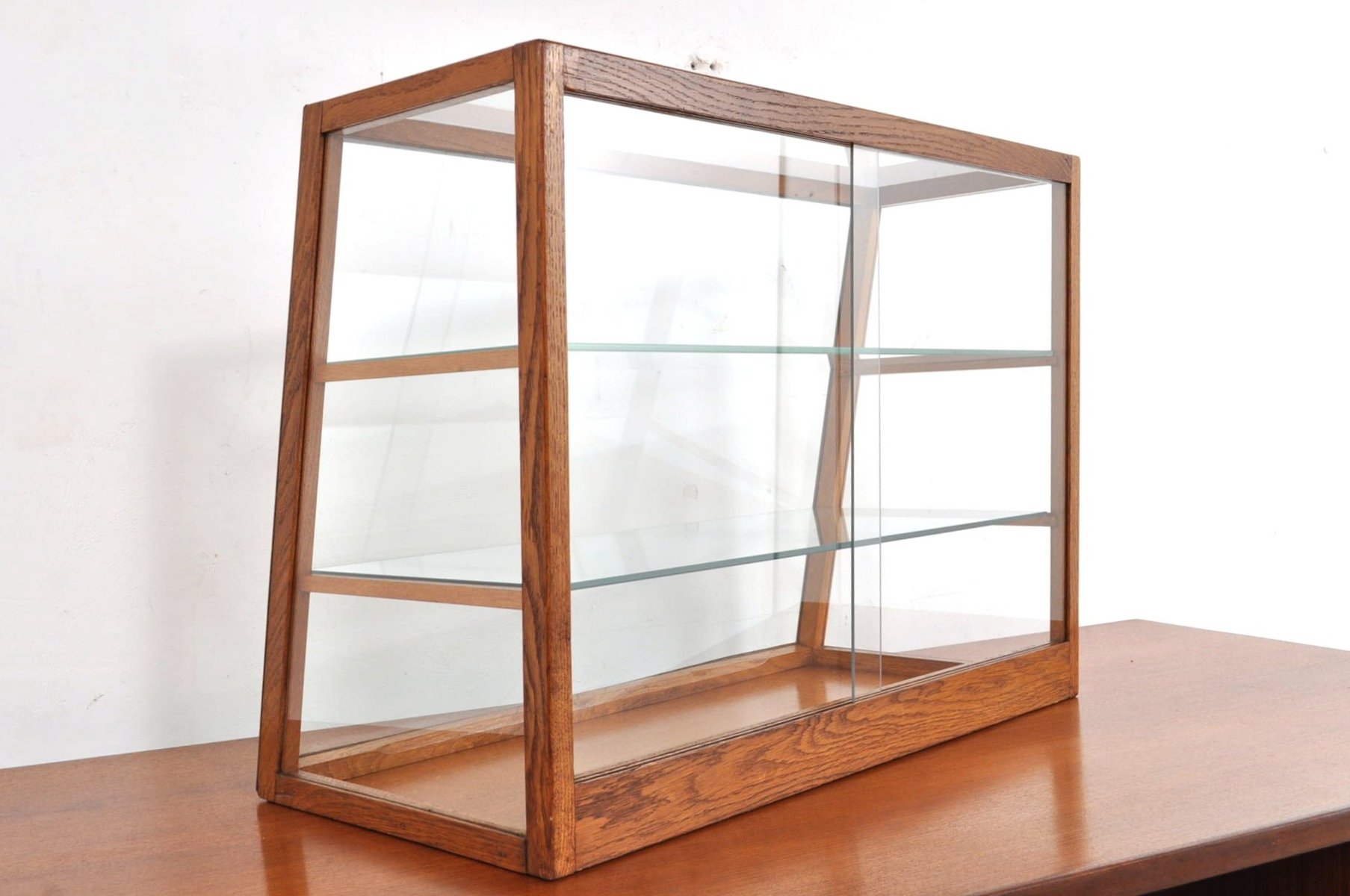 Vintage Display Cabinet in Oak, 1920s for sale at Pamono
