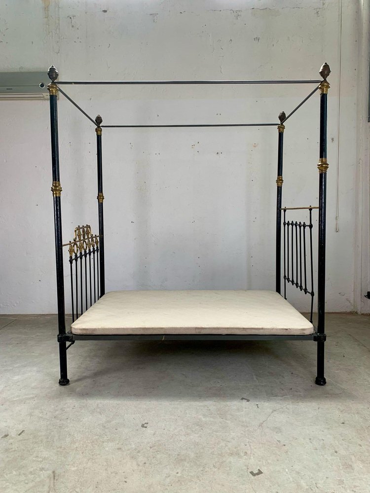Canopy Bed, Italy, 19th Century for sale at Pamono