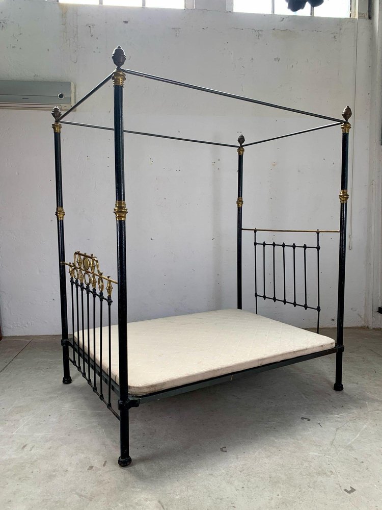 Canopy Bed, Italy, 19th Century for sale at Pamono