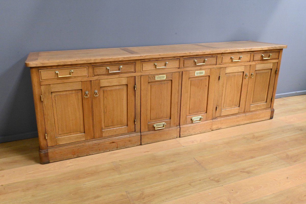Oak Commercial Sideboard, 1920s for sale at Pamono