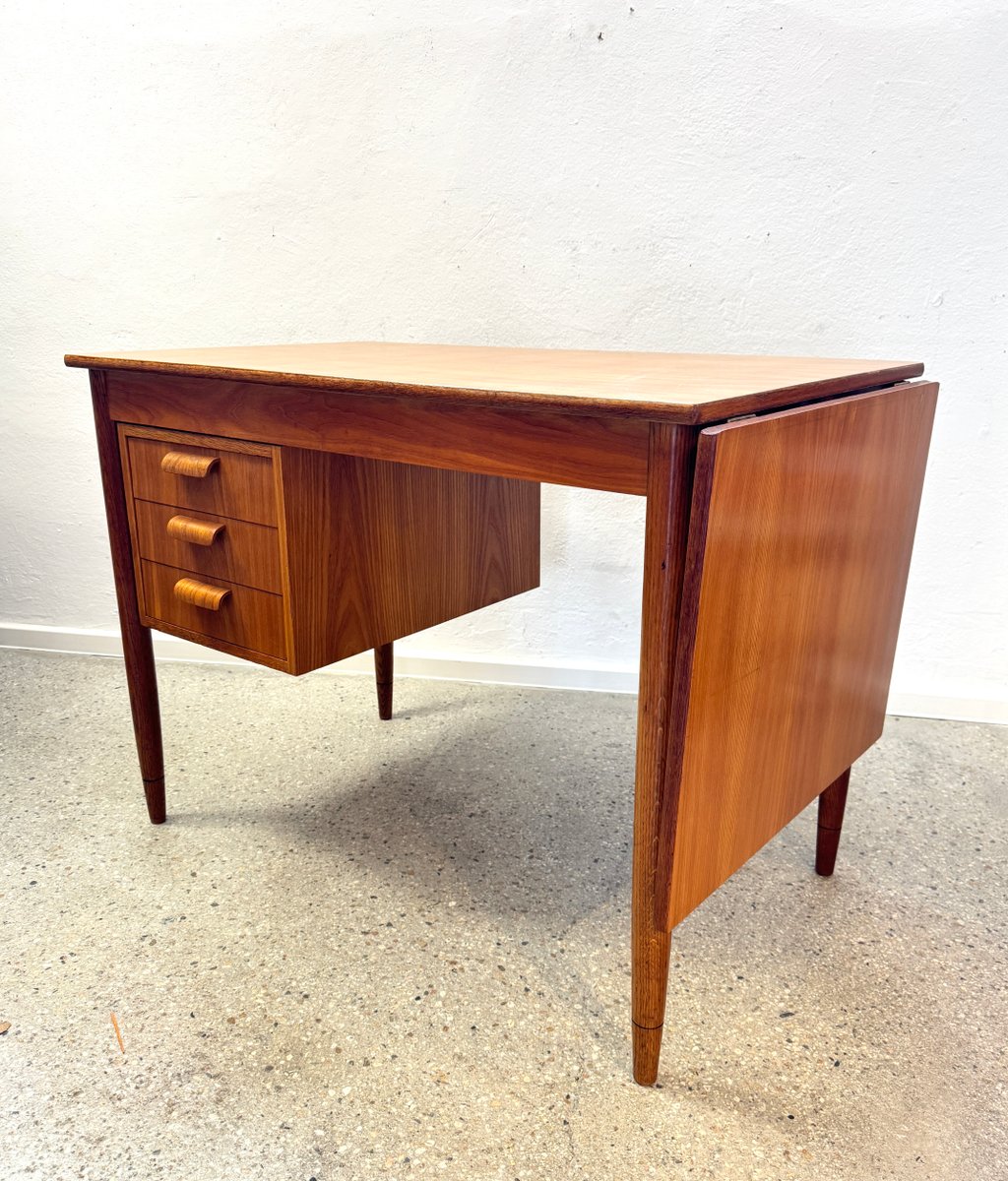 Small Oak Desk attributed to Esko Pajamies for Asko, Finland, 1960s for ...