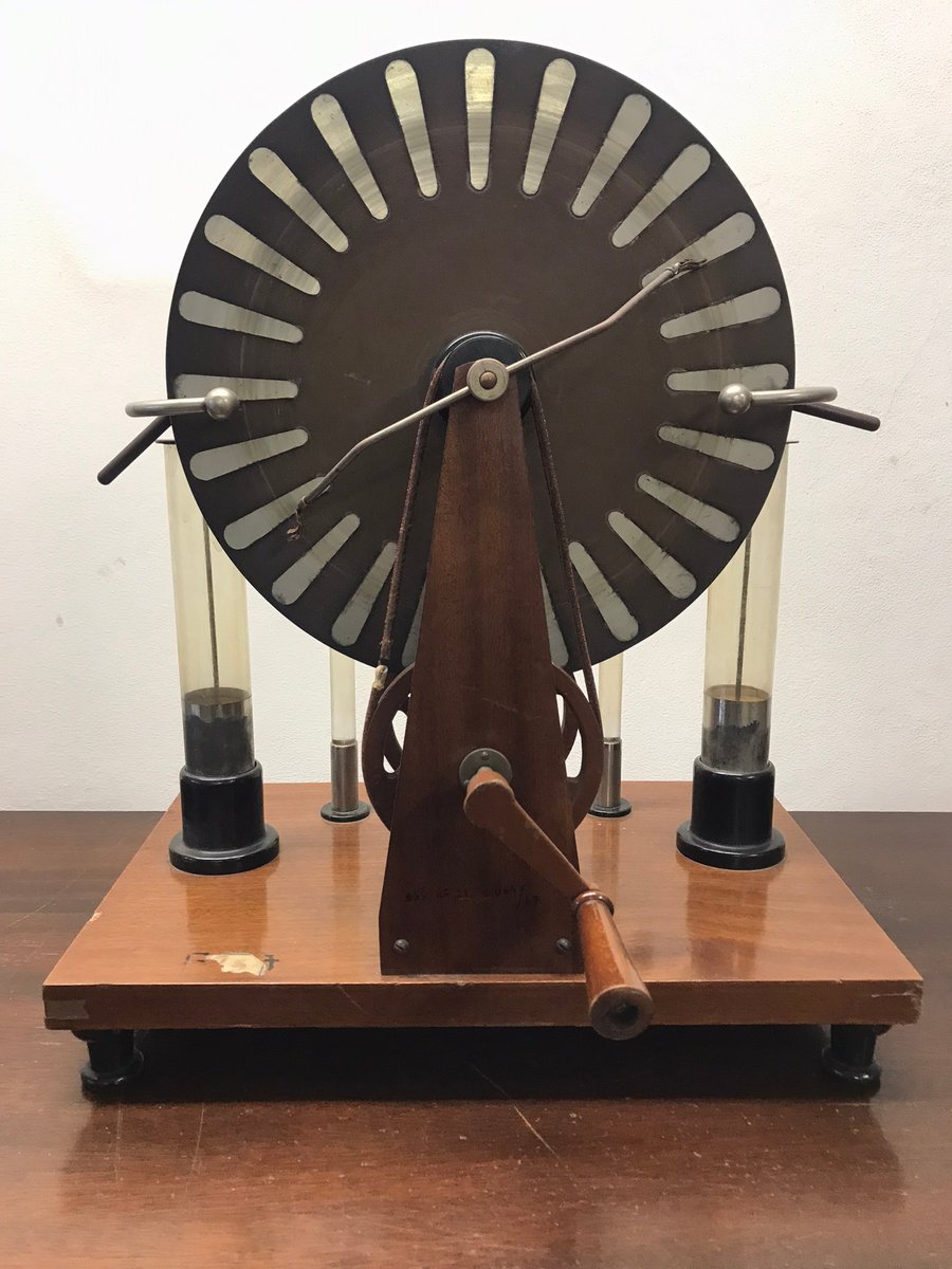 Electrostatic Machine by James Wimshurst for Pučan a Pospíšil Brno ...