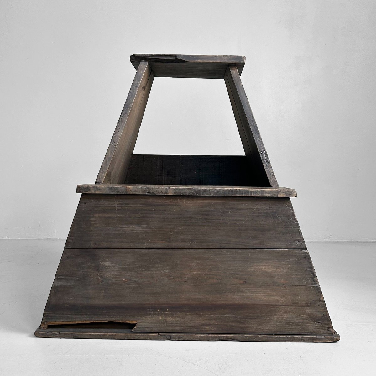 Minimalist Wooden Fumidai Step Stool, Japan, 1920s for sale at Pamono
